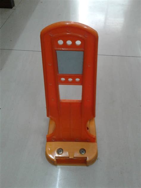 Flap Type Median Marker