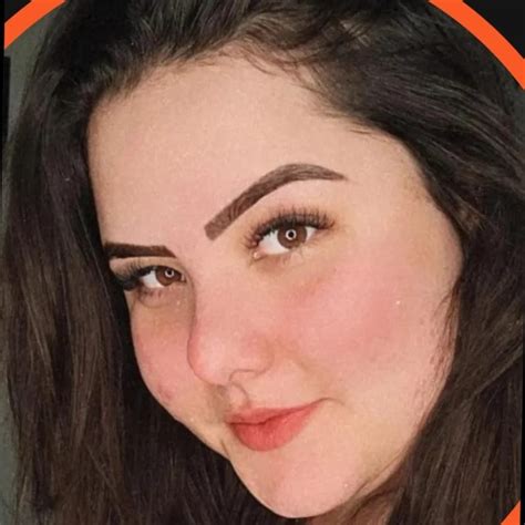 Fernanda Emily De Freitas Trajano Dos Santos Recepcionista Edifício Plaza Capital Linkedin