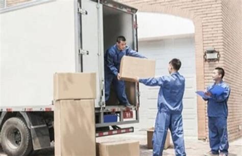 House Shifting Loading Unloading Service At Best Price In Zirakpur Hmt Packers And Movers
