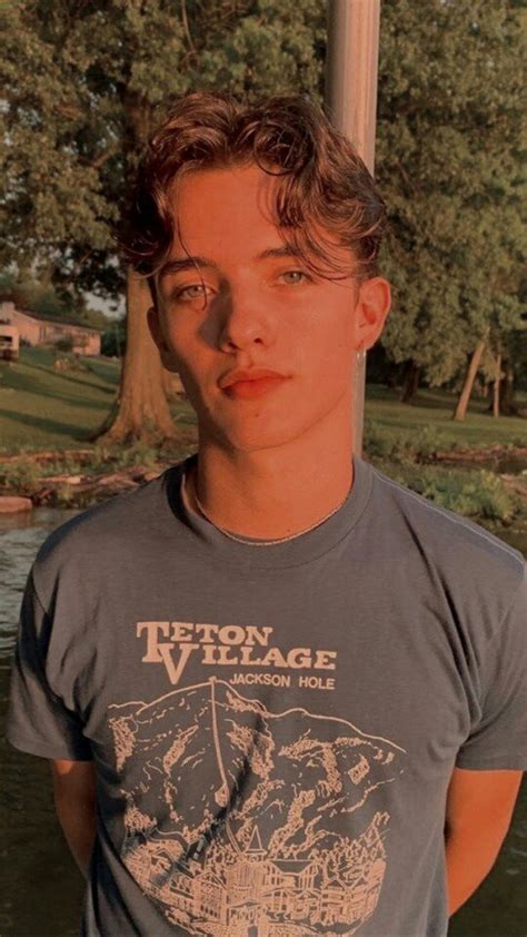 Noah Jacob Urrea Wiki Família Uniters Amino