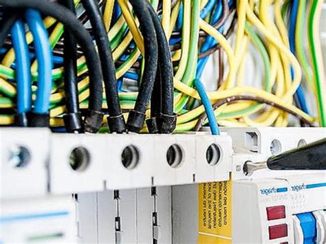 Símbolos Básicos De Cables Eléctricos