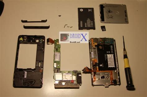 DROID X Gets Dissected