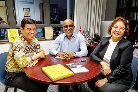 Up Professor Journalist Danilo Arao Is New Editor Of Regional Journal Media Asia