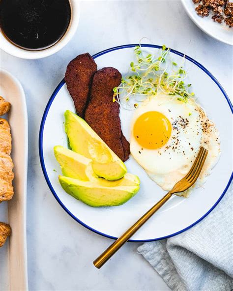 The Perfect Sunny Side Up Eggs