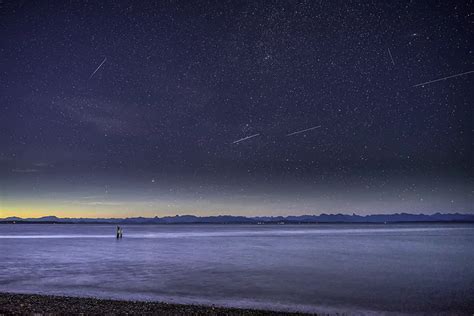 Our Guide To Photographing Meteor Showers In The Night Sky