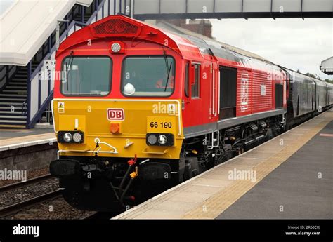Db Cargo Class 66 Diesel Loco 66190 Martin House Hauls An Immingham