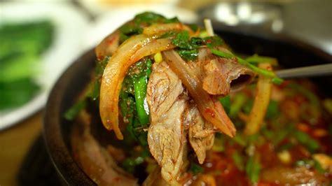 영양탕 뜨끈하니 죽이네요 염소 고기 좋아하시는분 여깁니다 Youtube