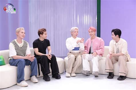 D N Anh Trai Anh Trai Say Hi B Our Song Vietnam