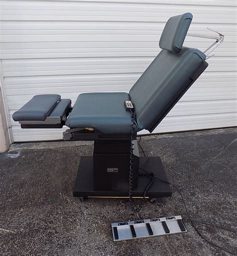 HAMILTON ELECTRIC GYNECOLOGICAL MEDICAL EXAMINATION TABLE PROGRAMMABLE Medical Instrumentation