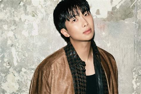 Bts Rm Turns 31 With New Hair A Cute Cake And The Love Of His Fans