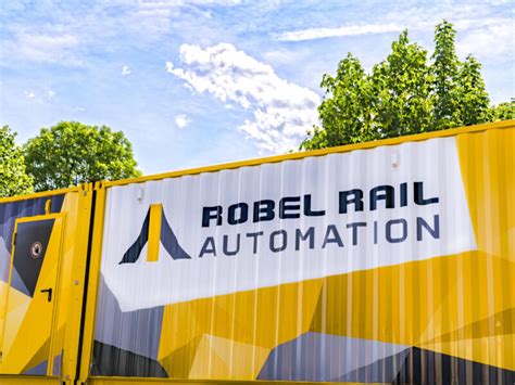 Robot Robel Rail Automation