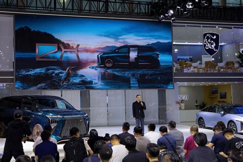 2024广州车展丨东风风行加速新能源布局，星海v9 Ex共创概念版燃爆广州车展 【中国汽车趋势网官网】 汽车趋势网