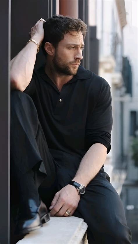 Aaron Taylor Johnson For Armani Aaron Taylor Johnson Homens Gostosos