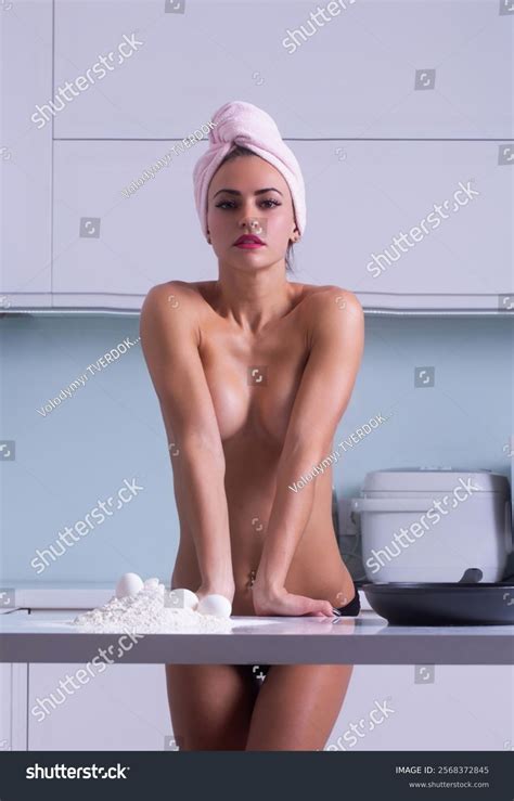 Sexy Naked Girl Apron Cooking Home Stock Photo Shutterstock