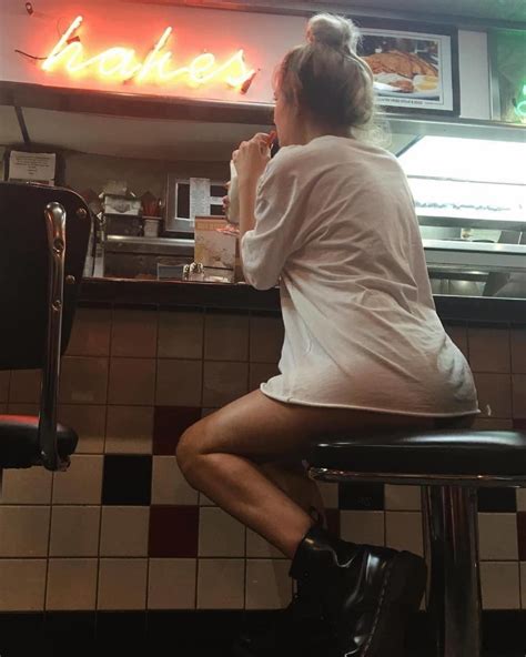 Gençler sex içerikli paylaşımlarınızı sansürlü atın tşkler nasıl atıldığını da bilmiyorum bilen