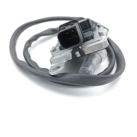 Square Four Pin Light Truck Nitrogen Oxygen Sensor 5wk96764b 12 Volt