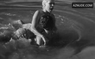 Nelida Lobato Breasts Butt Scene In Scream Of The Butterfly Aznude