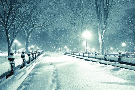 Night Snow Storm