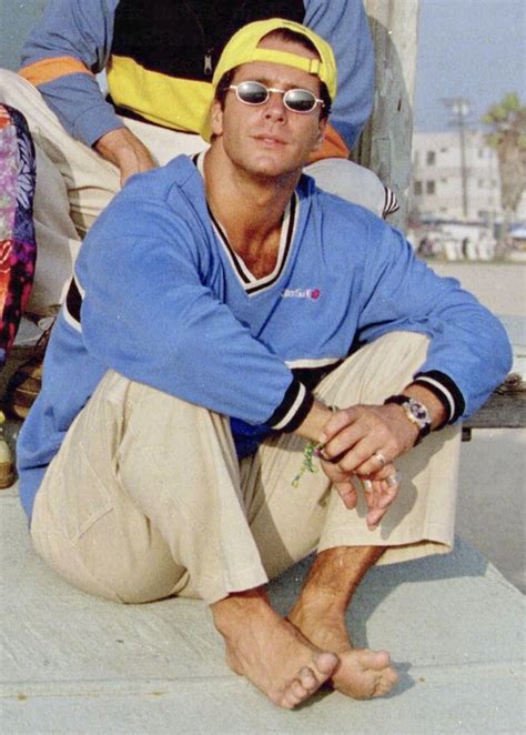 Fernando Carrillos Feet