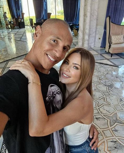 Ани Лорак впервые появилась на публике с новым возлюбленным