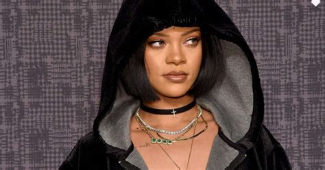 Rihanna Publishes A New Clip Showing Her Nude Video 18 Telegrafi