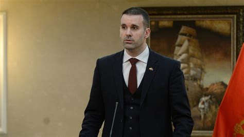 Одјеци Спајићеве најаве Црна Гора између плате од 1 000 евра и гласа за геноцид у Сребреници