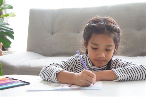 Premium Photo Education Elementary School Learning Technology And