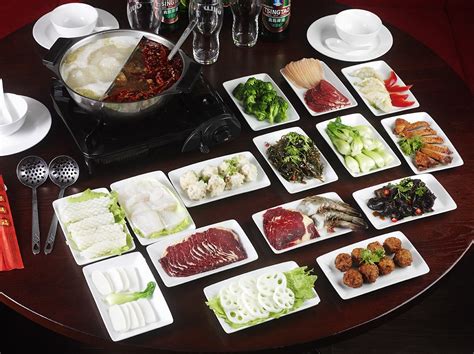 Thai Ban Thai Restaurang Ab Pad Kee Mao Kyckling Med Sötchili Pad