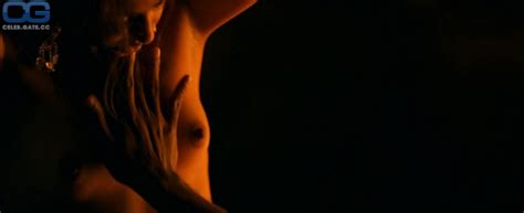 Radhika Apte Nude Pictures Photos Playboy Naked Topless Fappening