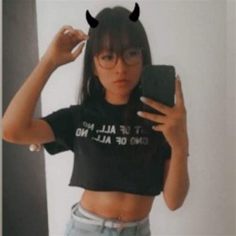 Whats The Name Of This Asian Chick With Glasses And Does She Have Any Pics