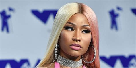 بیوگرافی نیکی میناژ عکس های نیکی میناژ خواننده جنجالی و اجرای کنسرت