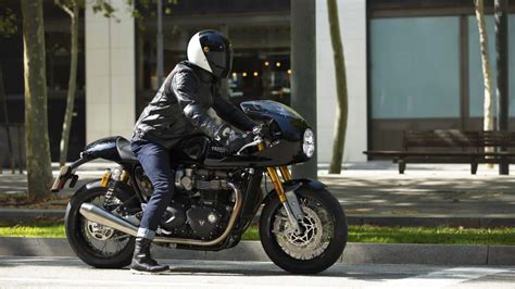 Thruxton Rs Accessories For The Ride