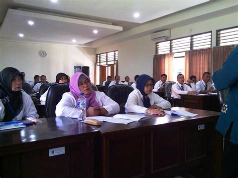 Pelatihan Diklat Pemberdayaan Ekonomi Masyarakat Melalui Umkm Oleh Stikma