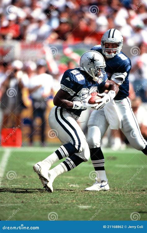 Emmitt Smith Editorial Photography Image Of Handoff 21168862