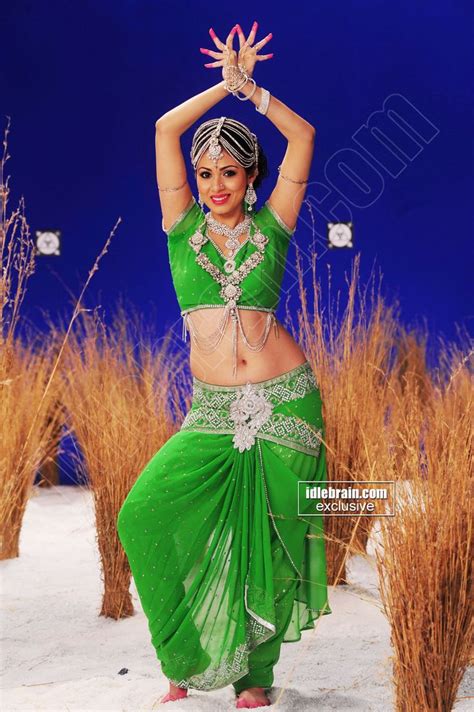 Pin On Kareena Kapoor