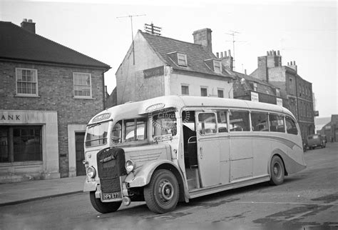 The Transport Library Os Hpw 677 Towler Leyland Ps1 Duple Rm 10624