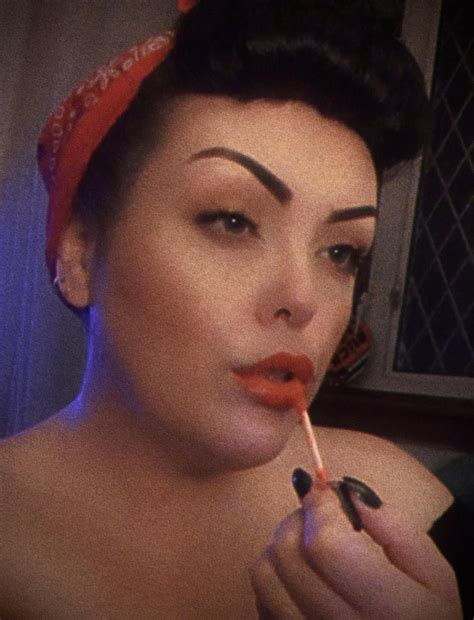 Maybe I Should Be A Pin Up Girl For Halloween R Pinupgirls