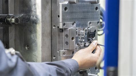 Advantages And Disadvantages Of Low Volume Injection Molding Hlh