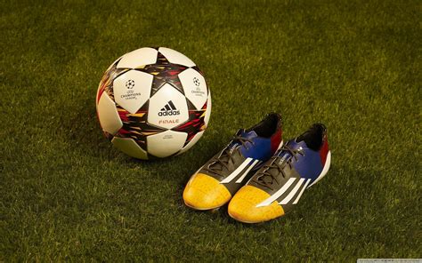 4k Football Wallpapers Top Free 4k Football Backgrounds Wallpaperaccess