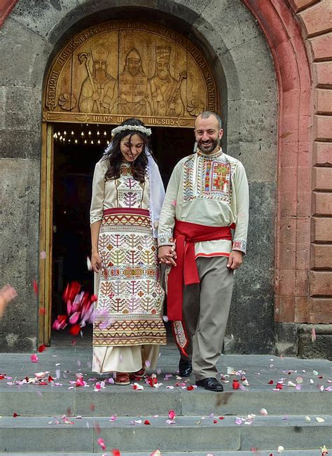 Marine And Shants Armenian Wedding The Armenian Weekly