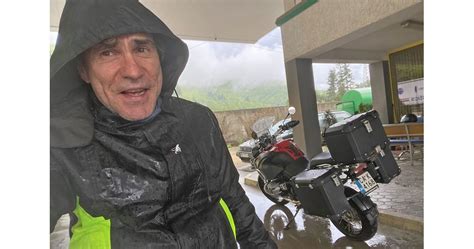 Владо Въргала става въздържател