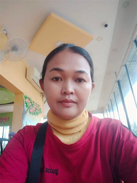 លាភា Roy Roy