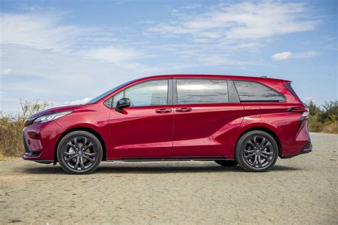 2025 Toyota Sienna Quick Review The Last Honest Minivan