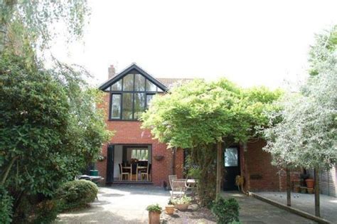 Property Valuation 83 Church Lane Bulphan Upminster Thurrock Rm14 3tr