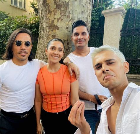 Fans Heated Debate As Ayeza Khan And Her Brother Caught In Controversy