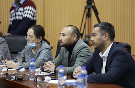 “netflix” “hbo” зэрэг кино компани монгол уран бүтээлчид хамтарсан хэлэлцүүлэг эхэллээ