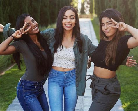 Brown Babes Scrolller