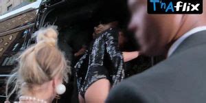 Kendall Jenner Sexy Scene In The Kardashians Tnaflix Com