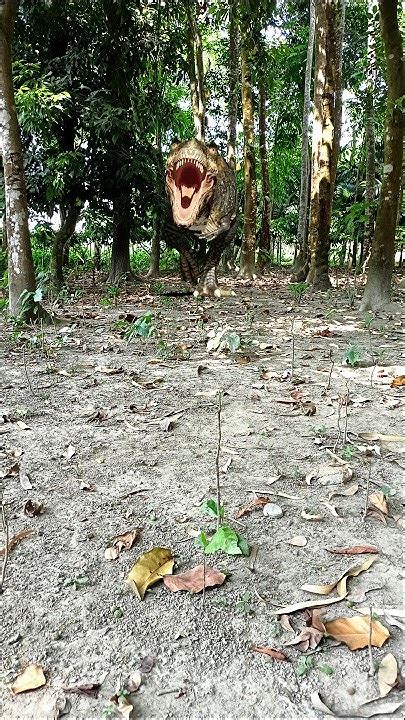 T Rex Chase Jurassic Park Fan Club Dinosaur Video Shorts Trexchase Dinosaur Viralshorts