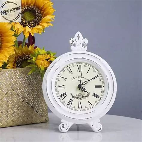 Винтажные деревянные маленькие белые настольные часы бесшумные не тикающие на батарейках